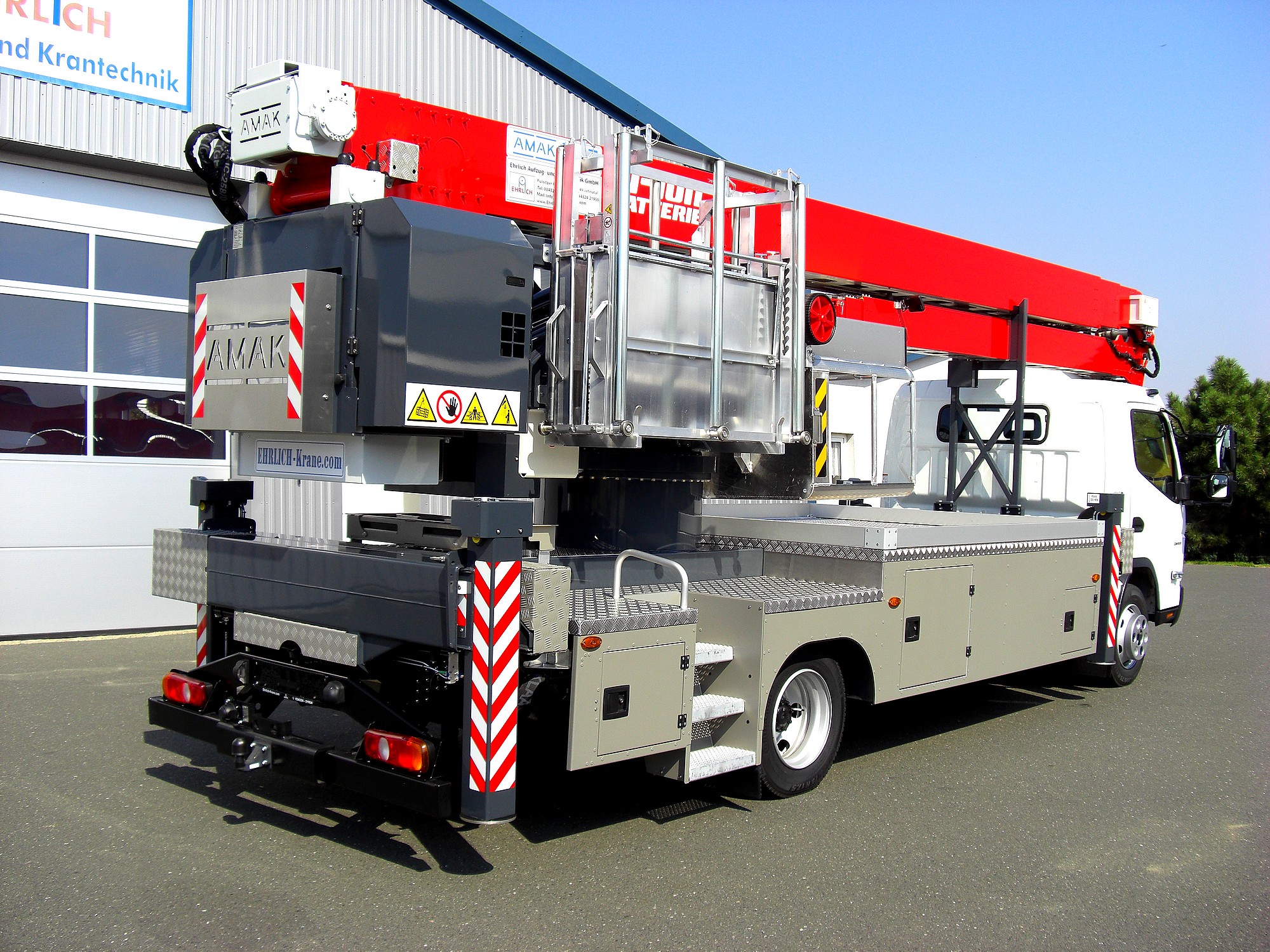 AMAK 65 E - der vollelektrische Autokran - Ehrlich Krane