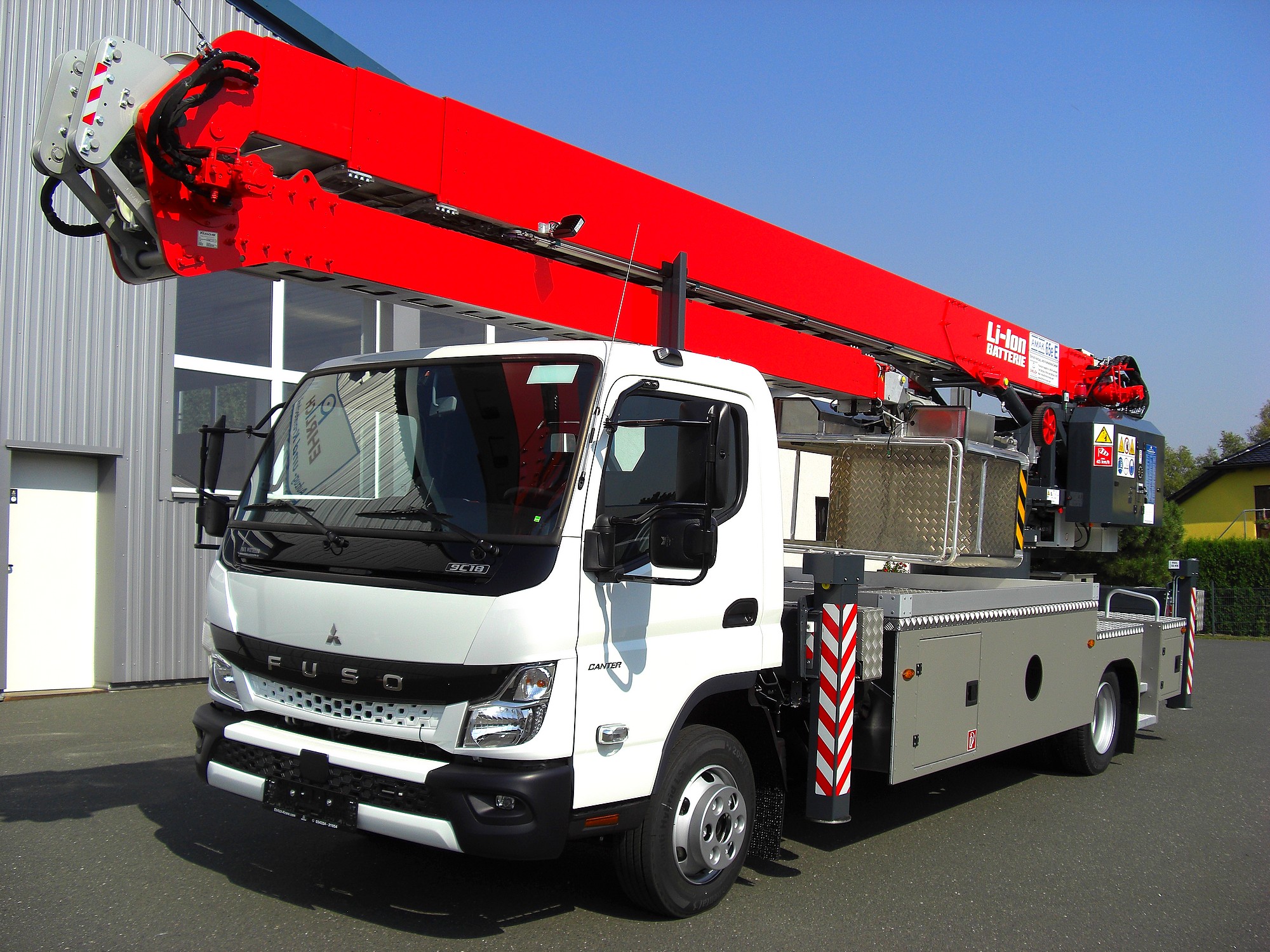 AMAK 65 E - der vollelektrische Autokran - Ehrlich Krane