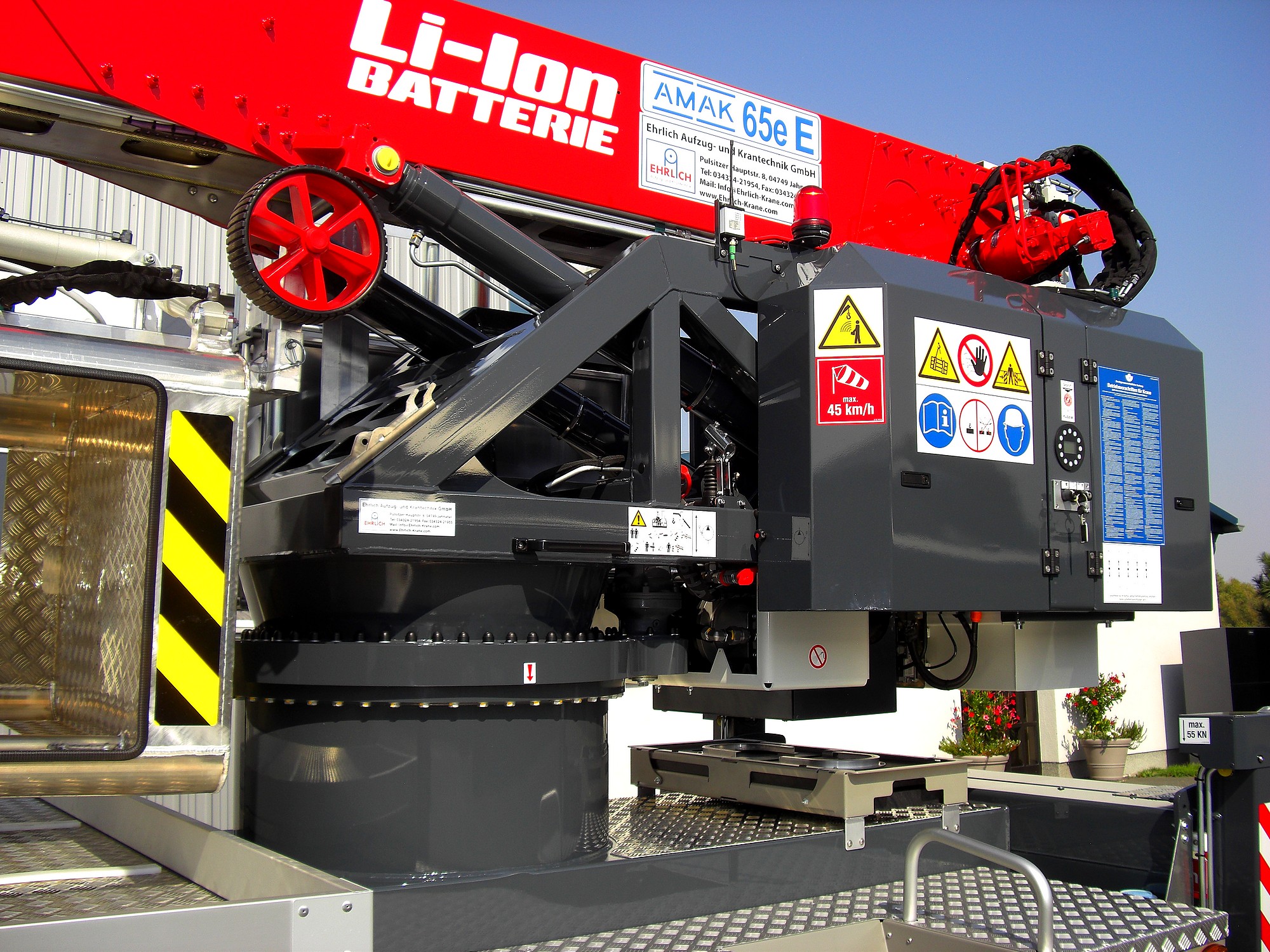 AMAK 65 E - der vollelektrische Autokran - Ehrlich Krane